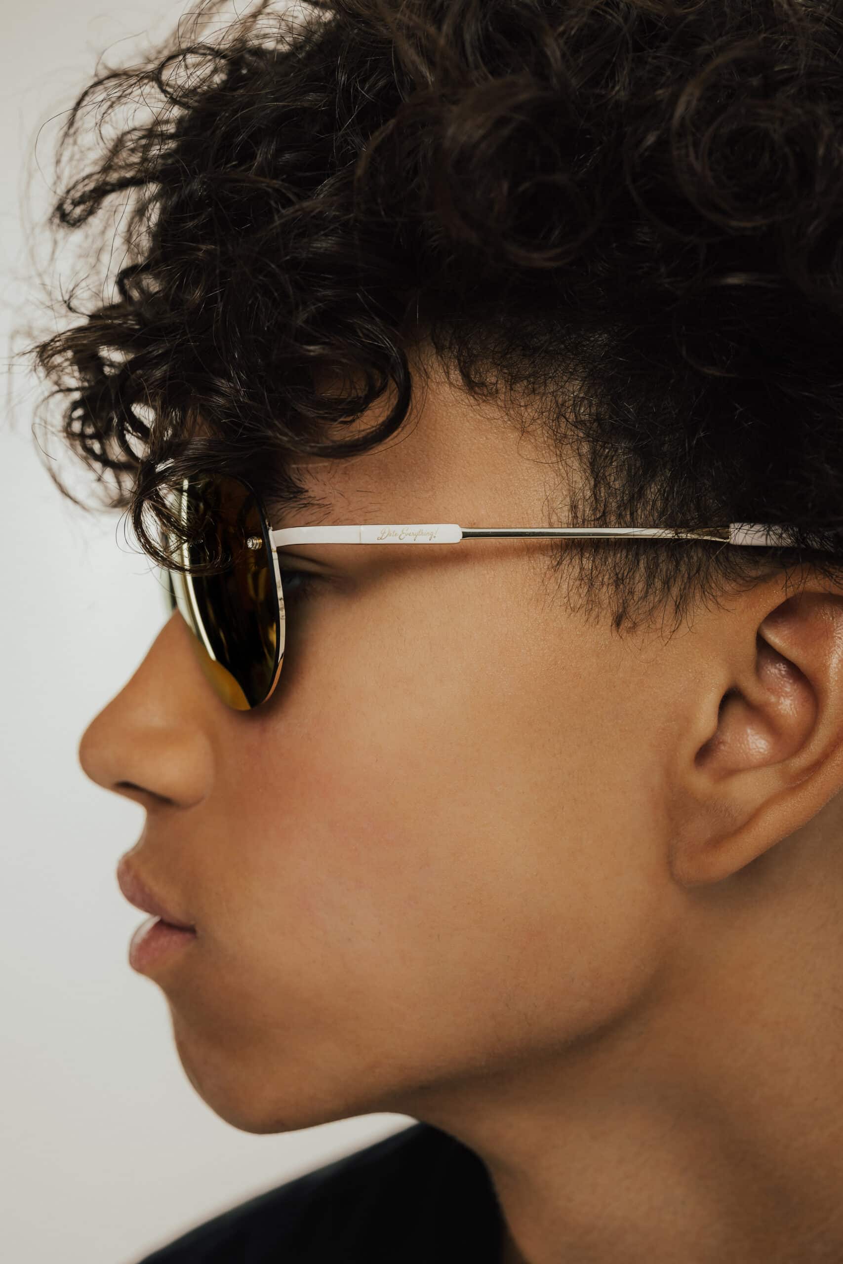 🕶️ The Dateviators™ | Date Everything!